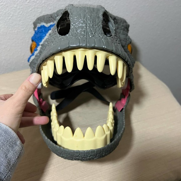 Mattel | Other | Mattel Jurassic World Park Chomp N Roar Velociraptor ...